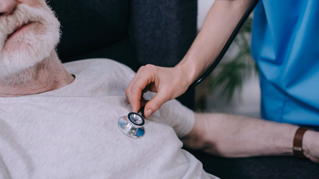 Sänk ditt blodtryck − det här kan du göra själv - forskning.se